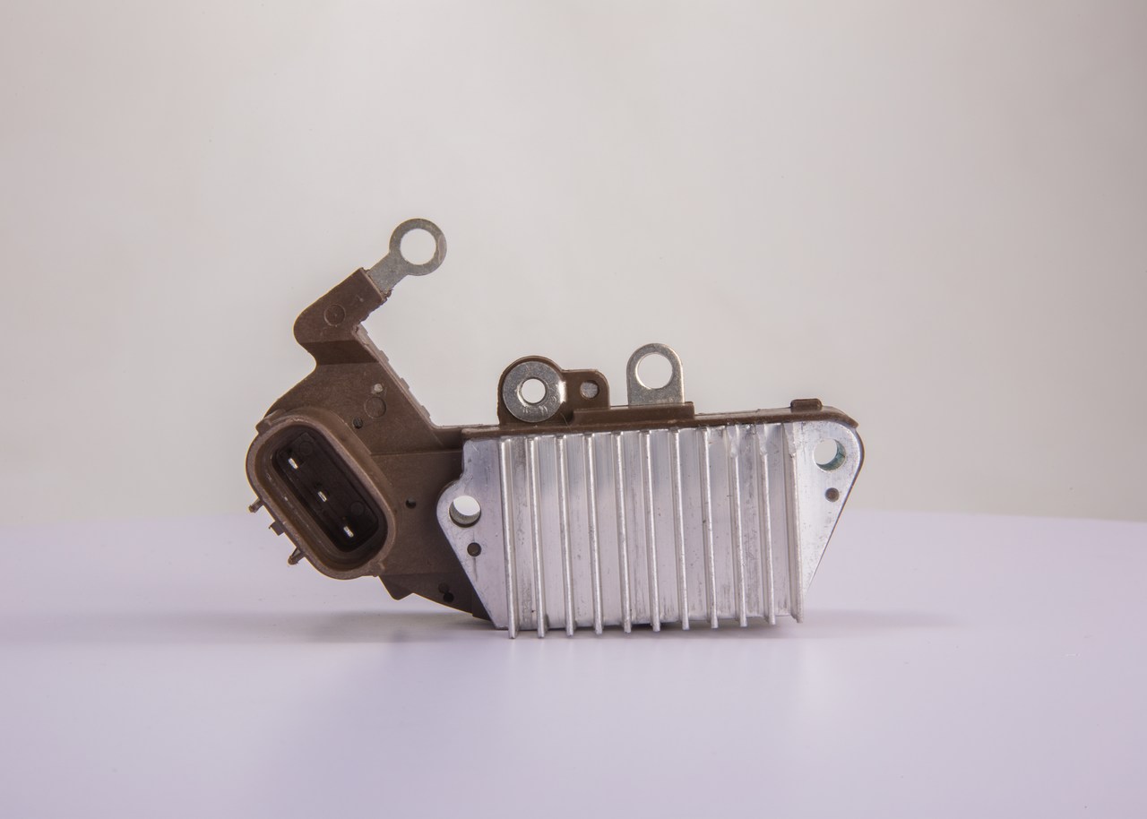 F 042 320 120 BOSCH Regulador del alternador Tensión: 14V AUTODOC ...